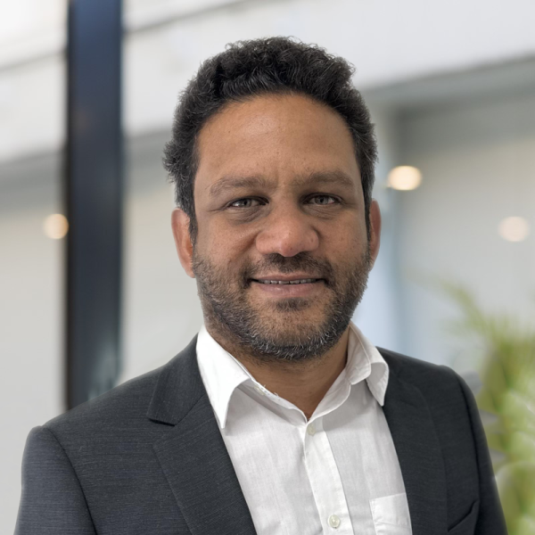 Our People - Risk 2 Solution Group